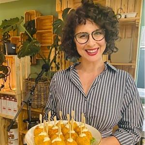 MNDAWA - Sarah Yates