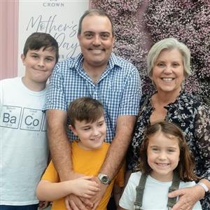 MNDAWA - The Deakin Family